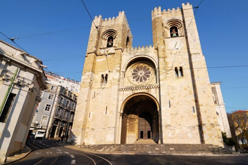 Lisbon: Hills Red Tram Tour by Tram 28 Route 24-Hour Ticket - Who Is This Tour Best For?