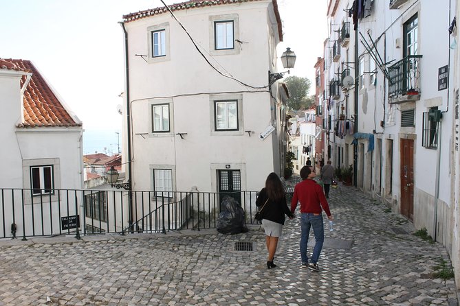 Lisbon in the eye of a Portuguese writer - The Experience: What You Can Expect