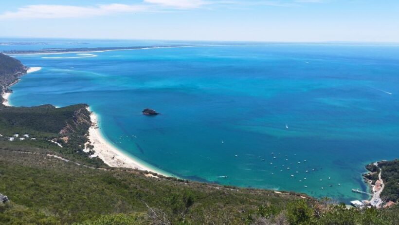 Lisbon: Jeep Beach Tour to Arrábida & Sesimbra with Picnic - Why This Tour Works for Different Travelers