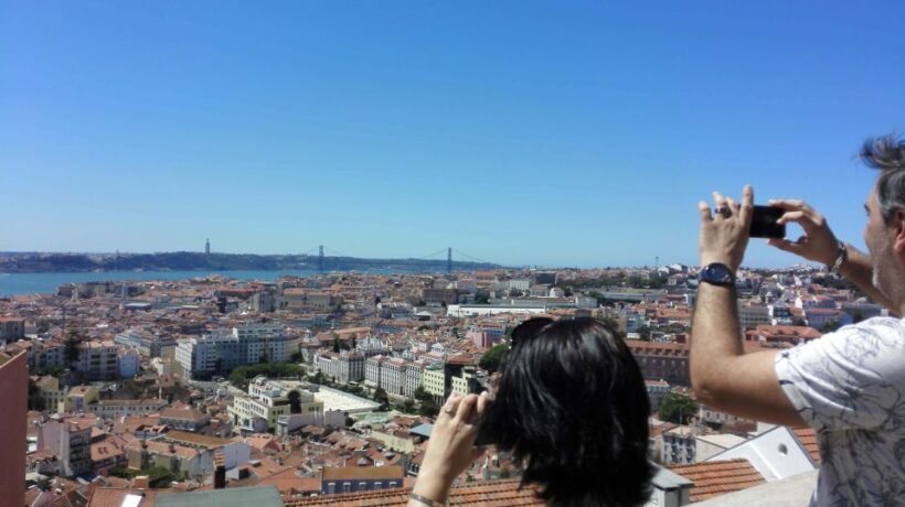 Lisbon: Layover Tour with Airport Pickup and Drop-Off - The Sum Up