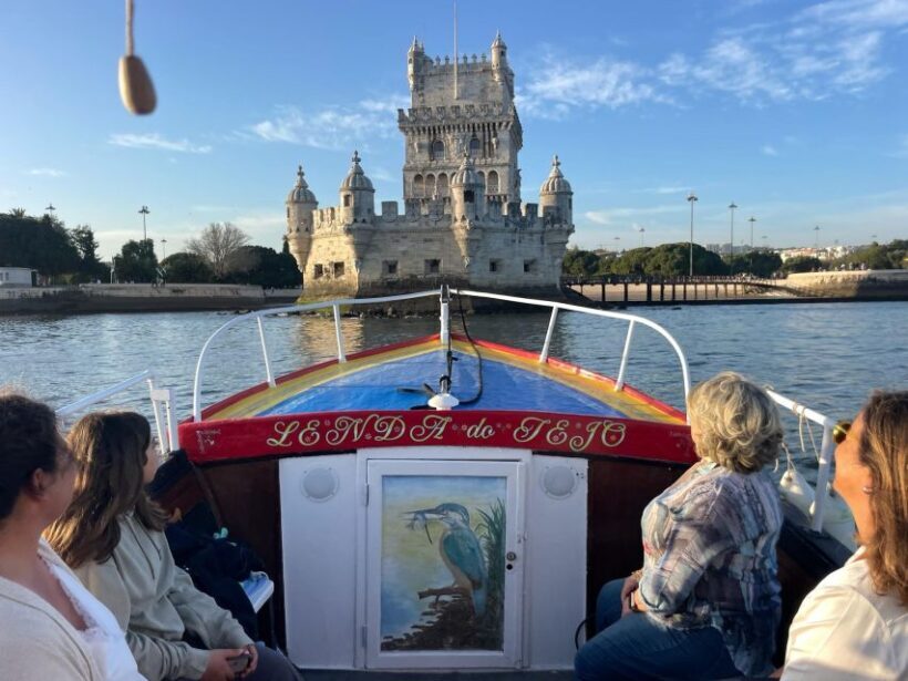 Lisbon: Live Guided Traditional Boat Sightseeing Cruise Tour - Key Points