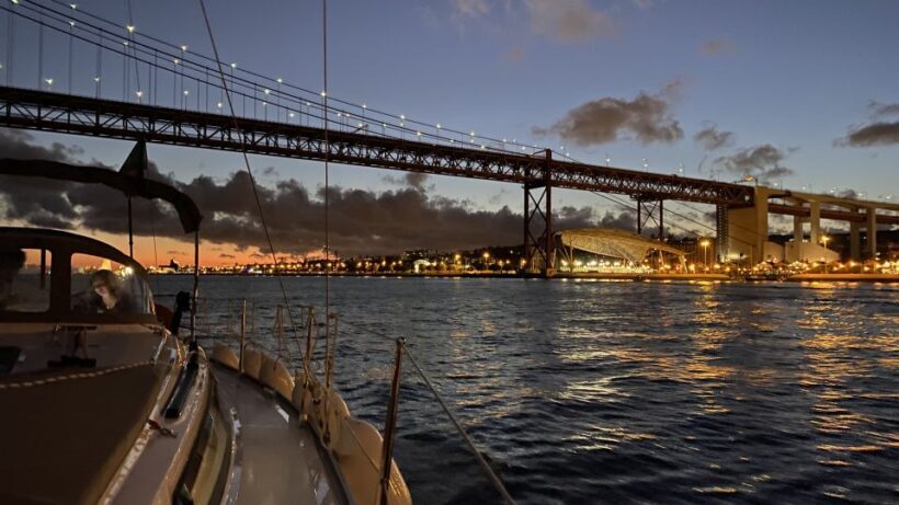 Lisbon: Luxury Sailboat Cruise at Night - FAQ