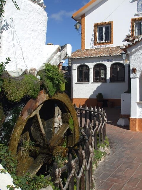 Lisbon: Mafra Palace, Sobreiro, and Ericeira Day Trip - Key Points