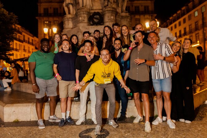 Lisbon Night Pubcrawl: 1h Open Bar, Shots and VIP Club Entry - Key Points