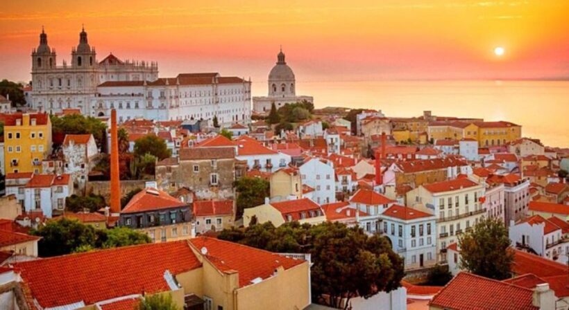 Lisbon: old town sightseeing Tuk-Tuk Tour - Authentic Experiences and Local Insights