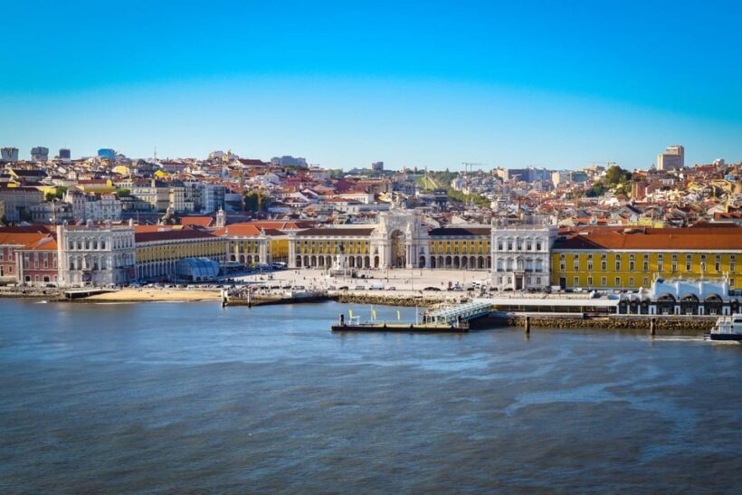 Lisbon: Old Town Walking Tour with River Cruise Tickets - The Itinerary in Detail