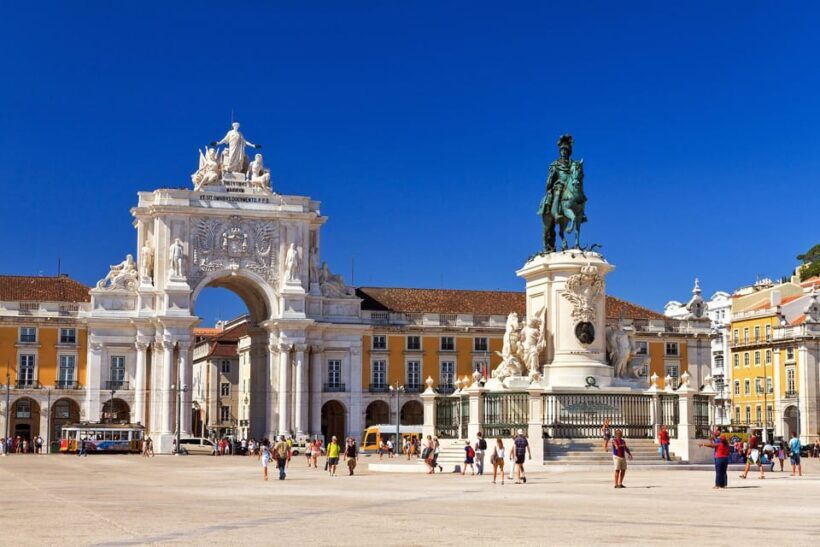 Lisbon: Old Town Walking Tour with River Cruise Tickets - Practical Tips for Making the Most of This Tour