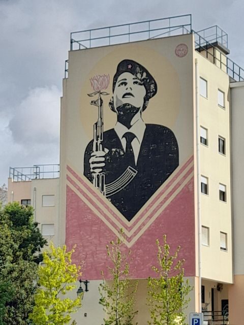 Lisbon Old Town with Street Art Highlights - Key Points