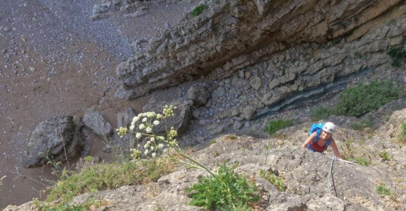 Lisbon or Sesimbra: Guided Rock Climbing Tour in Arrábida - An Authentic Sea-View Climbing Adventure