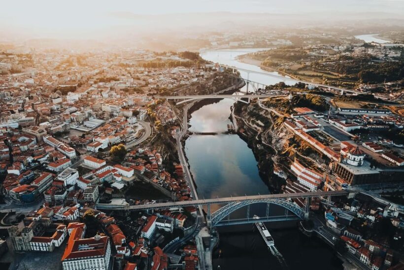 Lisbon: Porto Private transfer visiting Nazare and Obidos - An Authentic Road Trip Between Lisbon and Porto