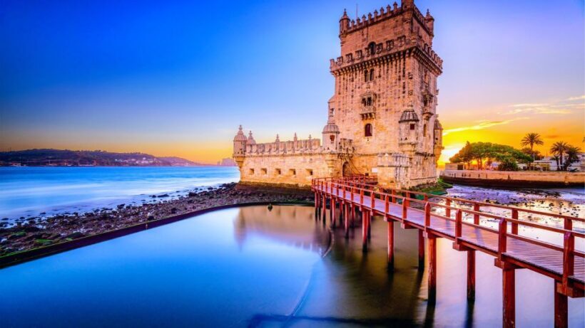 Lisbon: Private 4 hours city highlights tour by TukTuk - Why a TukTuk Tour is a Smart Choice in Lisbon