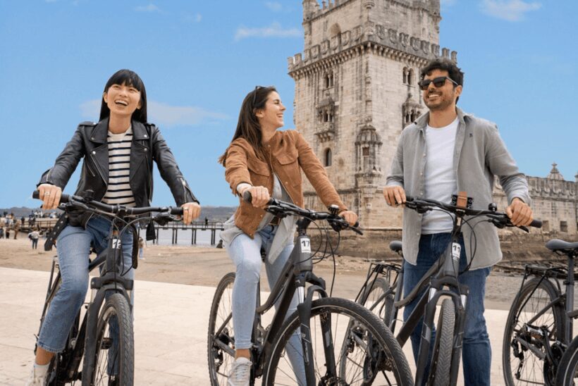 Lisbon: Private Boat Trip, Guided Walking Tour, Bike & Tram - Detailed Review of the Tour Experience