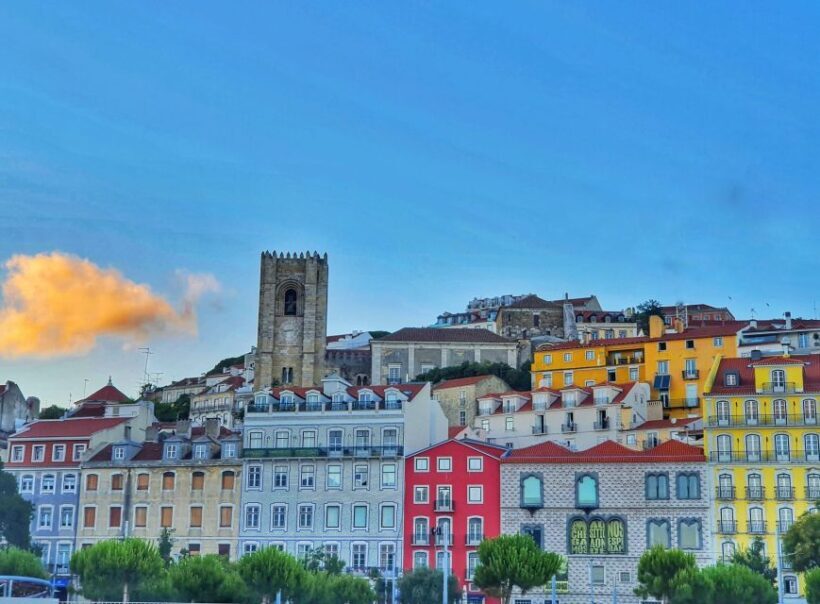Lisbon: Private City Sightseeing Tour by Tuk-Tuk - FAQ