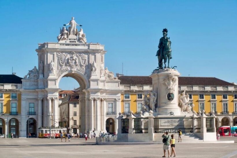 Lisbon: Private Half-Day City Tour with Hotel Pickup - Exploring Lisbon: A Balanced Look at the Private Half-Day City Tour with Hotel Pickup