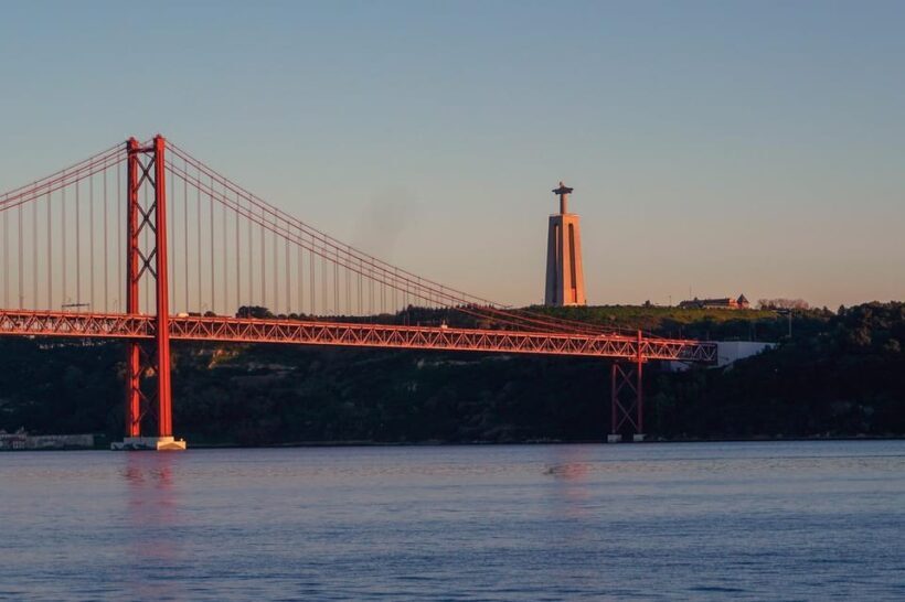 Lisbon Private Luxury City Tour - Why the Private Guide Matters