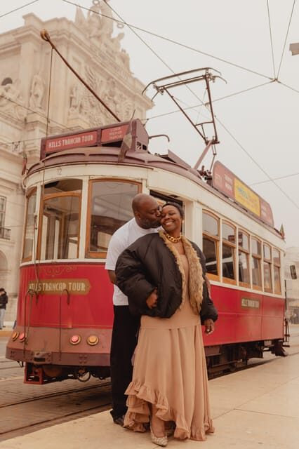 Lisbon: Private Photo Shoot with a Professional Photographer - An In-Depth Look at the Experience