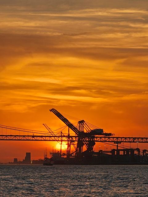Lisbon: Private Sailboat Tour on the Tagus at Sunset - The Value and Atmosphere