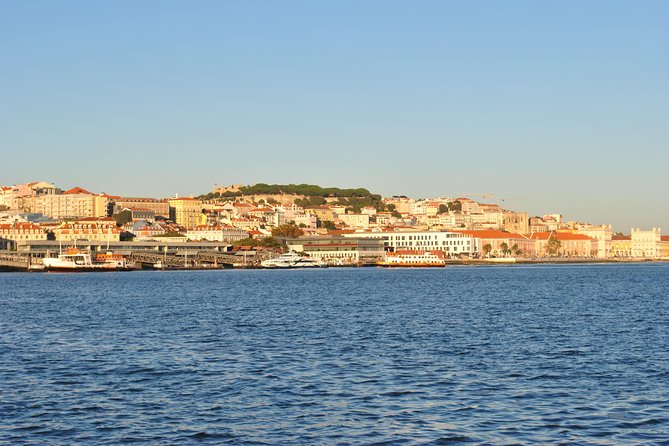 Lisbon Private Sailing Cruise, Drink Included (Options: 2h, 3h, 4h, 6h or 8h) - Meeting and Pickup