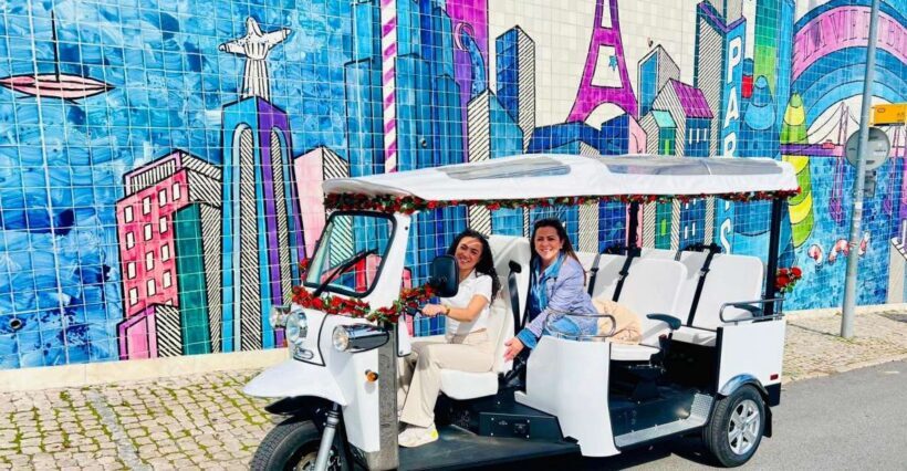 Lisbon: Private Sightseeing Tour by Tuk-Tuk - The Experience in Detail