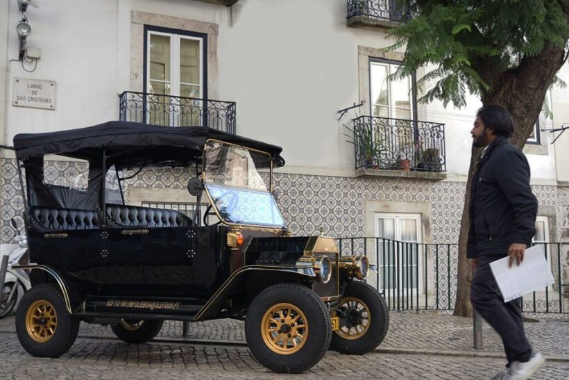 Lisbon: Private Sightseeing Tour in a Vintage Tuk Tuk - Why Consider a Vintage Tuk Tuk Tour?