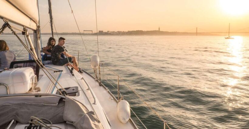 Lisbon: Private Sunset Cruise on the Tagus River with Drink - Lisbon: Private Sunset Cruise on the Tagus River with Drink