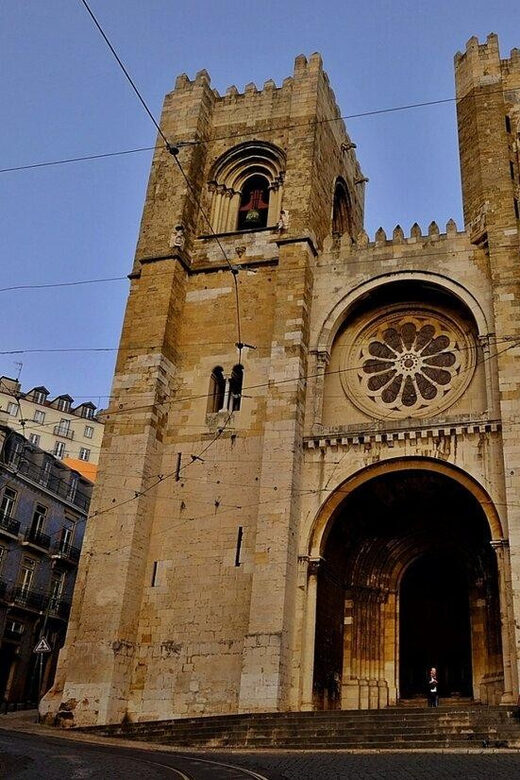 Lisbon: Private Tour by Tuk Tuk - Practical Tips for Your Tour