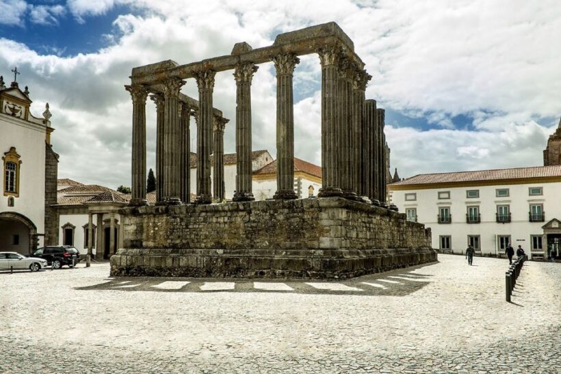 Lisbon: Private Tour to Évora and Cork Factory - Price and Value