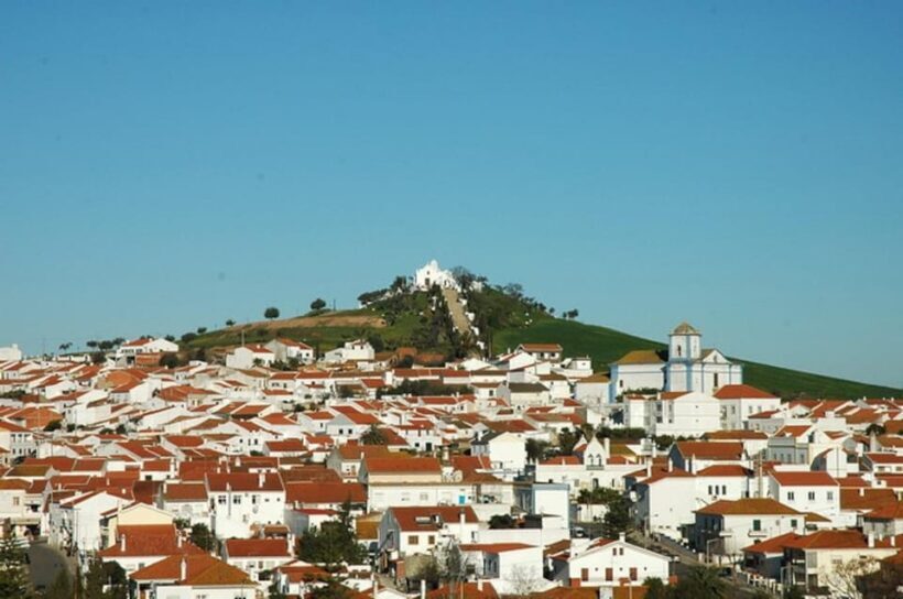 Lisbon: Private Tour to Fatima with Hotel Pickup - Half Day - Key Points