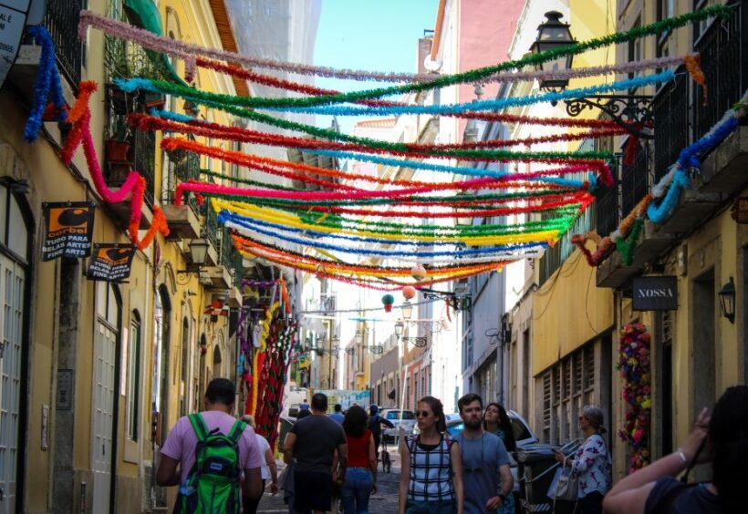 Lisbon: Private Tuk Tuk tour of the historic neighbourhoods - Why Choose This Tour?