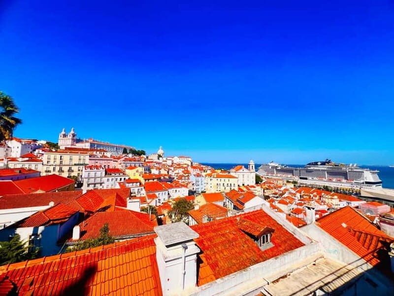 Lisbon: Private Tuk Tuk Tour with Polaroid Photos - Key Points