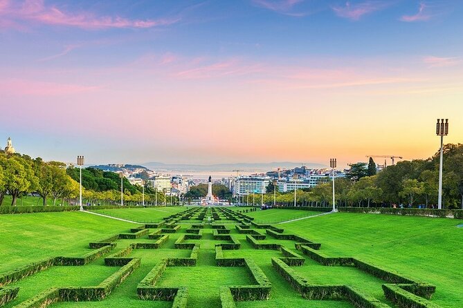 Lisbon Private Tuktuk Tour With True Local Guide - Pricing and Cancellation Policy