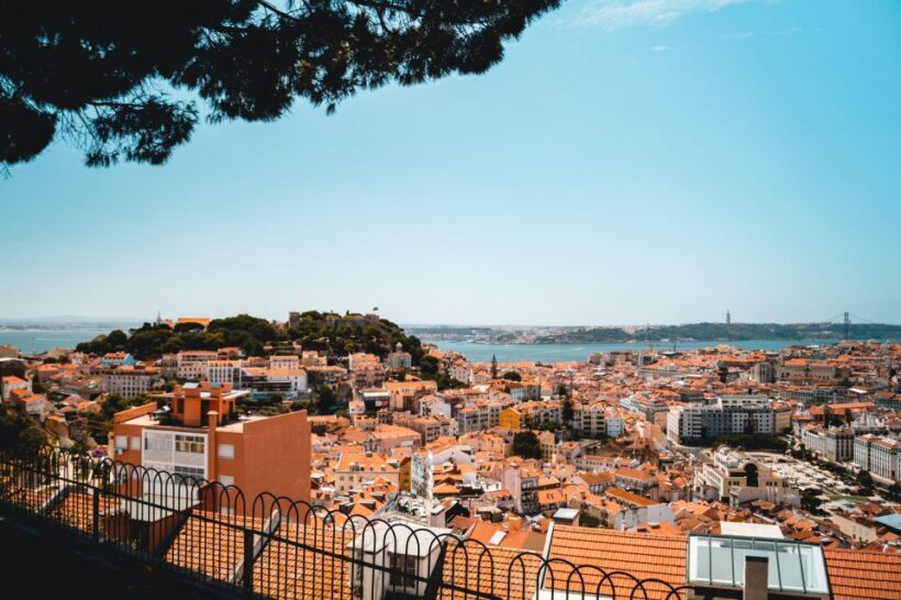 Lisbon: Private walking tour - FAQ