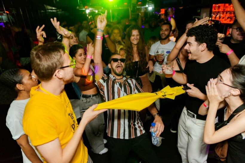 Lisbon: Pub Crawl with Open Bar, Shots & VIP Club Entry - A Deep Dive into the Lisbon Pub Crawl Experience
