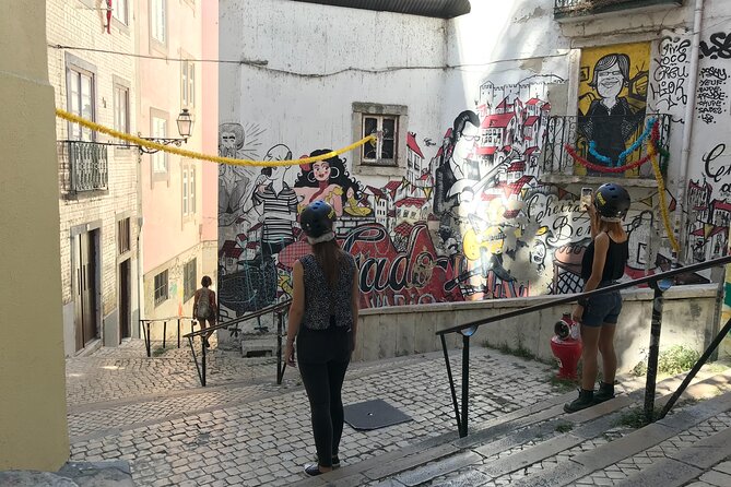 Lisbon: Rent a Scooter from 4h up to 7 days Honda Pcx - FAQs