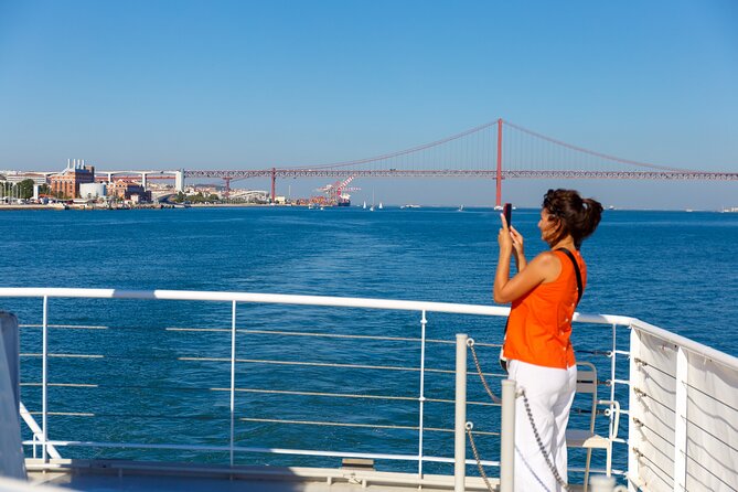 Lisbon River Boat Sightseeing Tour With a Drink - Audio Guide Experience