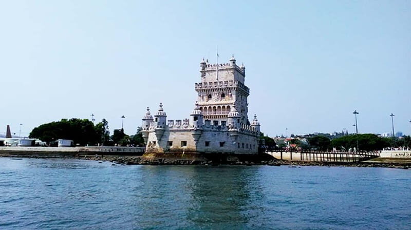 Lisbon: Sailing Afternoon Boat Tour With Local Sailors - The Sum Up