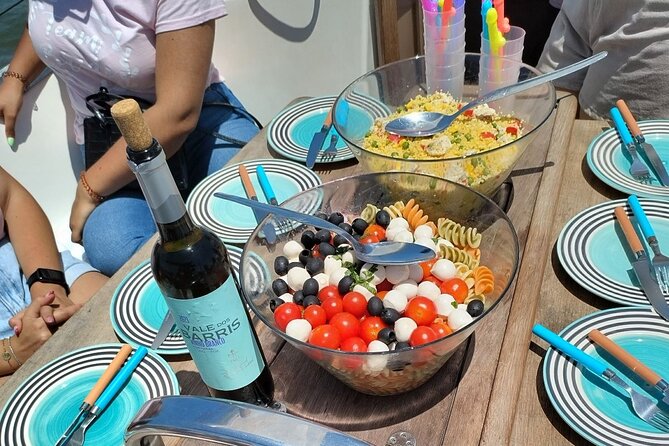 Lisbon Sailing Yatch Party Rentals (4:30 H) with Host, F & D - Food, Drinks, and Comfort Onboard