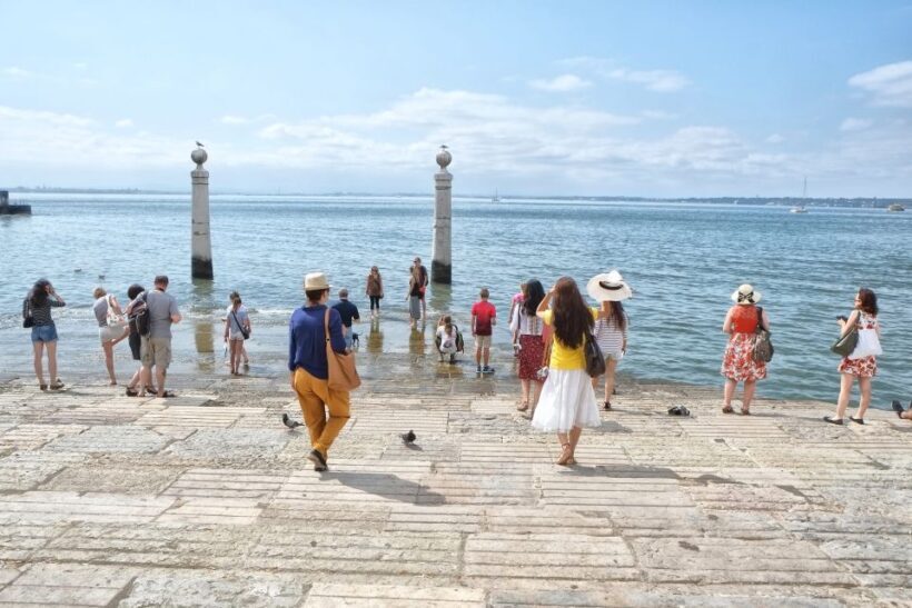 Lisbon: See Lisbon Like a Local on a Private Walking Tour - Key Points