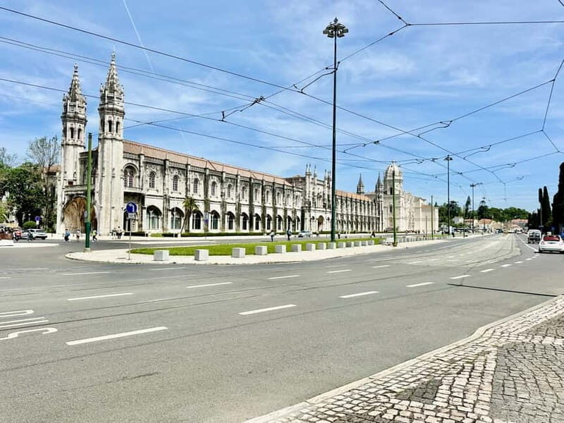 Lisbon sightseeing Big OVERVIEW (4h) Tuk Tuk city Tour - Why This Tour Offers Good Value