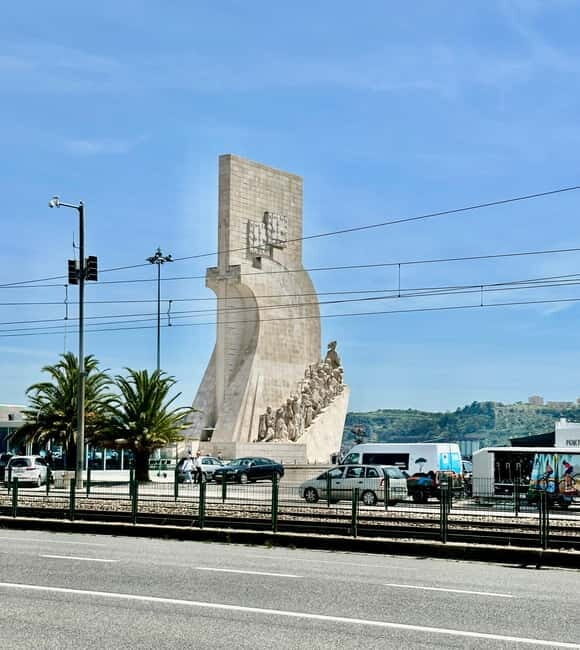 Lisbon sightseeing Big OVERVIEW (4h) Tuk Tuk city Tour - FAQs