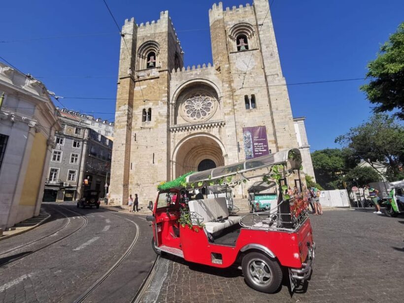 Lisbon: Sightseeing City Tour by Tuk-Tuk - FAQ