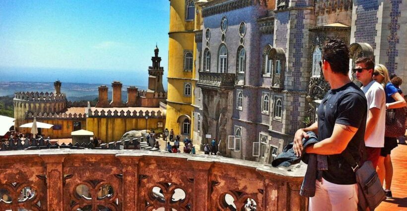 Lisbon: Sintra & Pena Palace Guided Tour with Hotel Pickup - Key Points