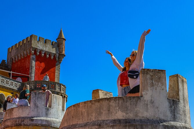 Lisbon: Sintra, Pena Palace, Nazaré & Fátima Small Group Tour - Meeting Point and Pickup Details