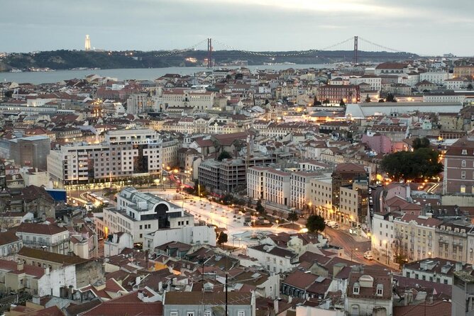 Lisbon Small-Group Walking Tour: Wine, Seafood Lunch, Ferry Ride - The Scenic River Crossing and Seafood Lunch