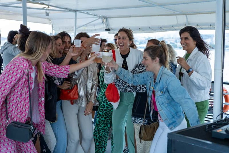 Lisbon: Sunset Boat Tour with Music and Drinks - Key Points