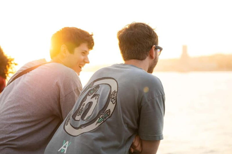 Lisbon: Sunset Boat Tour with Music and Drinks - The Atmosphere Onboard