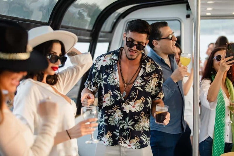 Lisbon: Sunset/Night Boat Party with Open Bar, Snacks & DJ - What To Expect On the Day