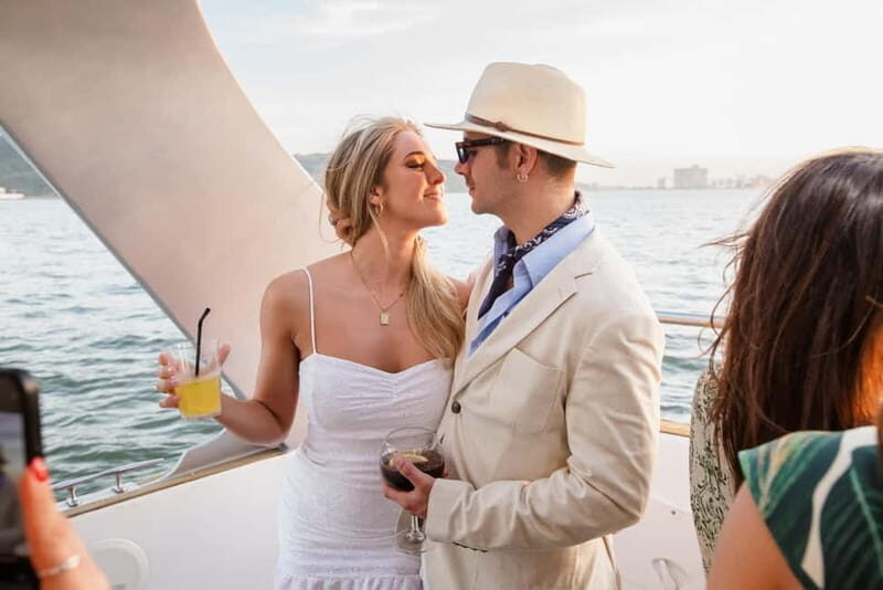 Lisbon: Sunset/Night Boat Party with Open Bar, Snacks & DJ - Final Thoughts