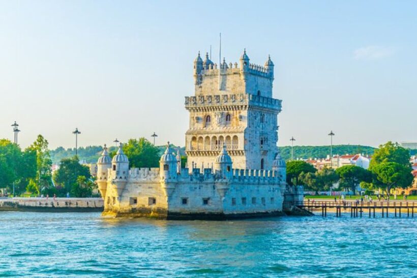 Lisbon: Sunset Sailing Boat Cruise with Wine - Key Points