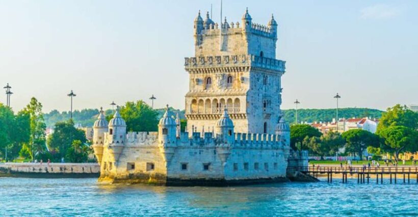 Lisbon: Sunset Sailing Boat Cruise with Wine - The Itinerary in Detail